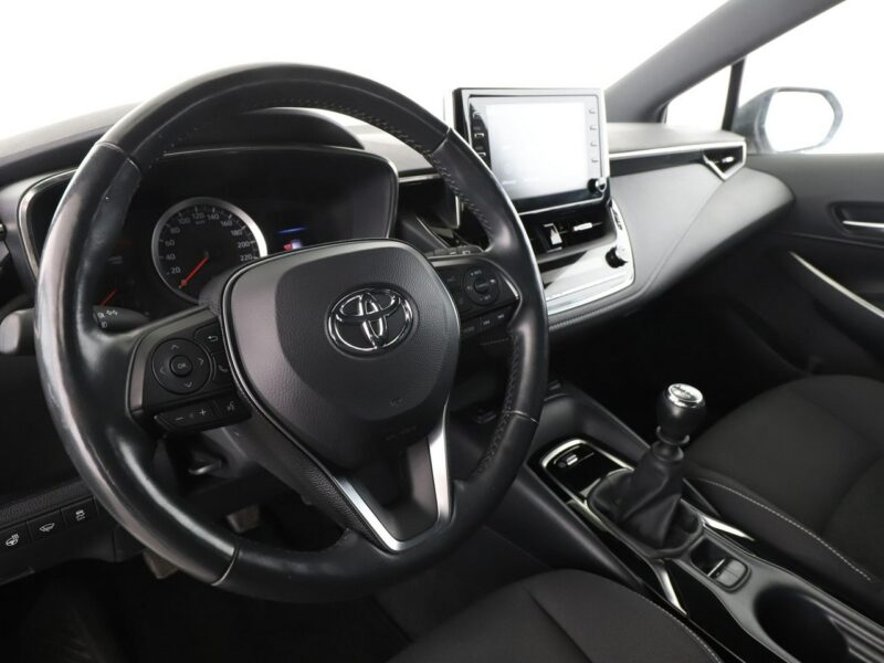 Toyota Corolla Historia serwisowa ASO navi Kamera cofania Klimatyzacja Podgrzewane fo E21 (2019 ...